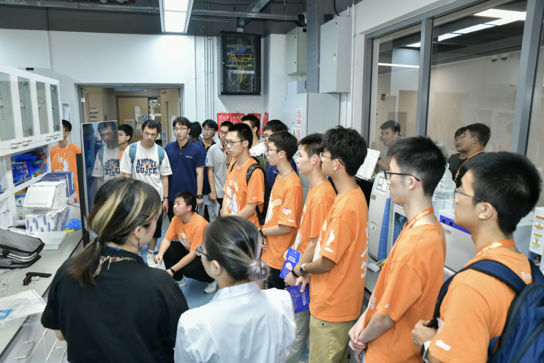 Exploring the World of Engineering: Undergraduate Freshmen Embarking on ...